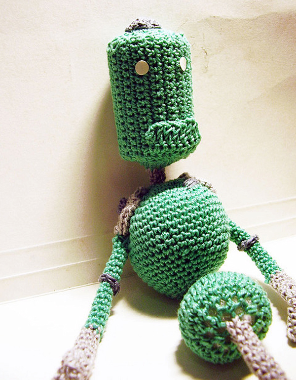 H.E.L.P.eR. Doll by Deadcraft Designs - Venture Bros. Blog